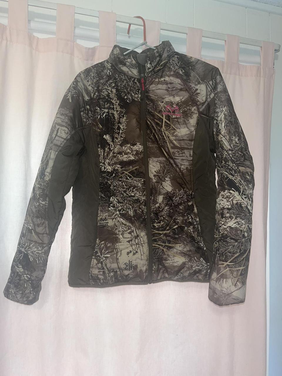 insulated real tree camouflage jacket brand new... - Depop