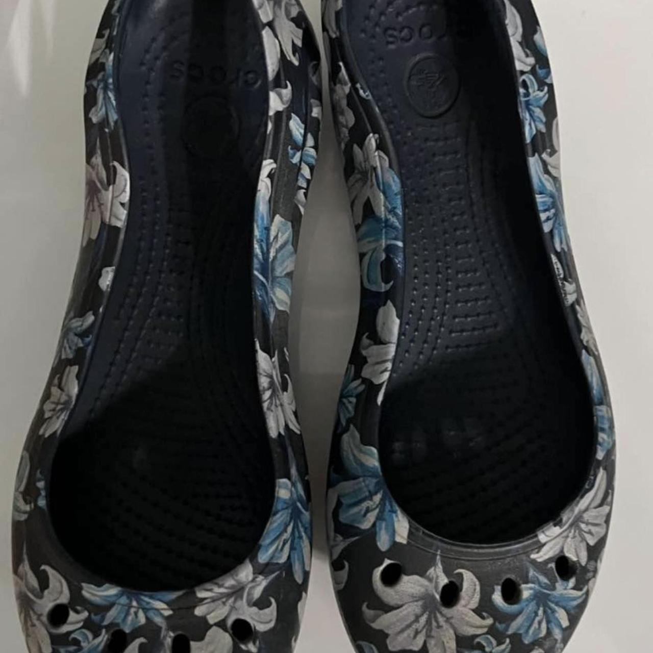 crocs size 7 women | Depop