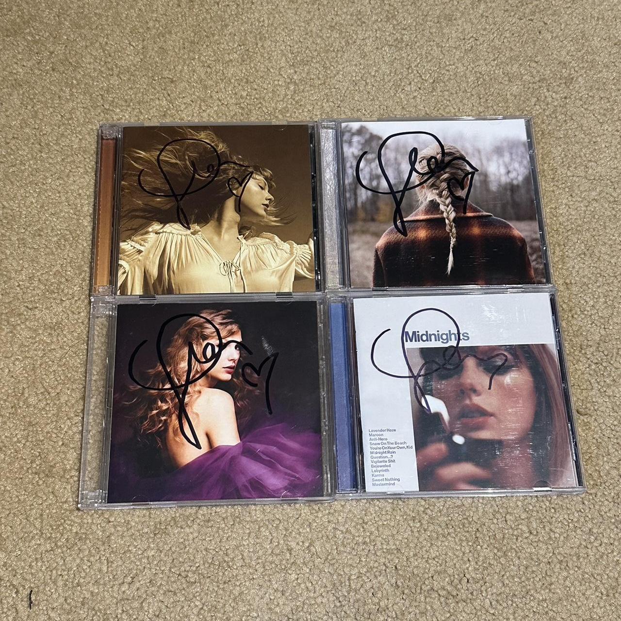 FAN MADE Taylor Swift Signatures - only includes... - Depop