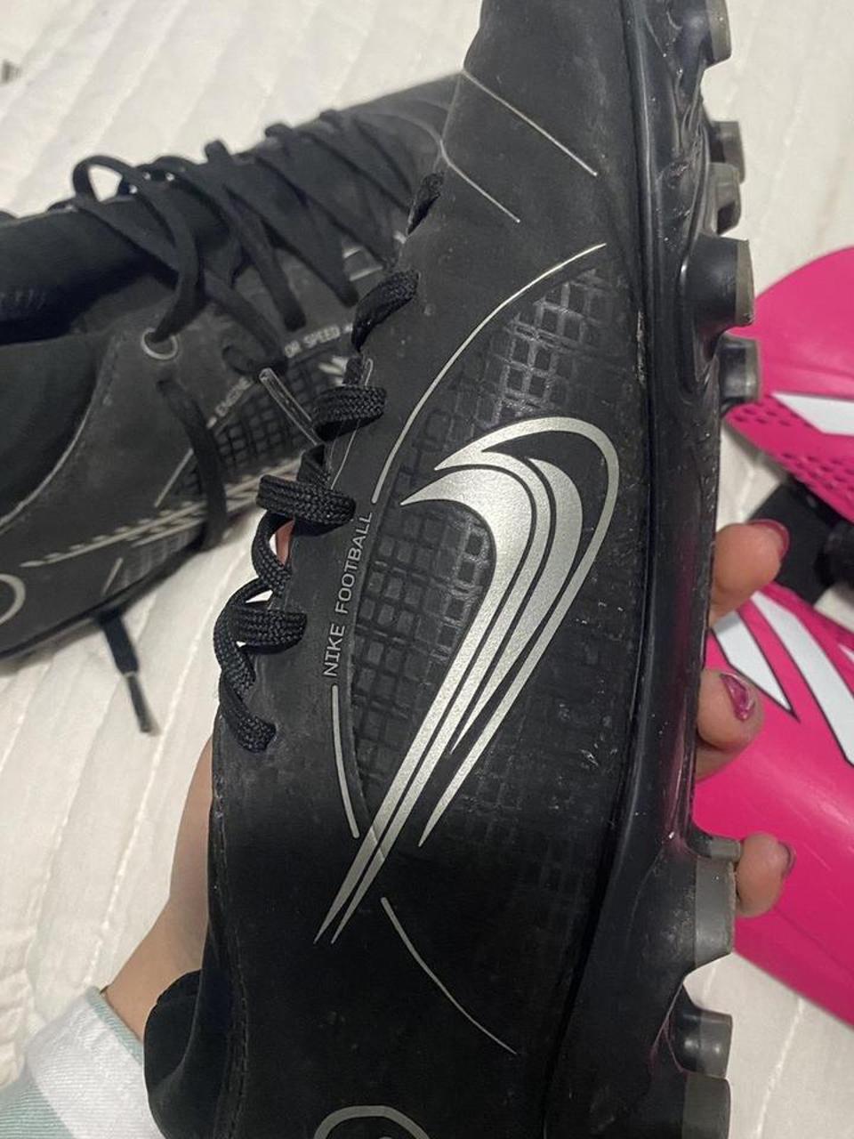 Black nike cleats with pink guards Slightly worn... - Depop