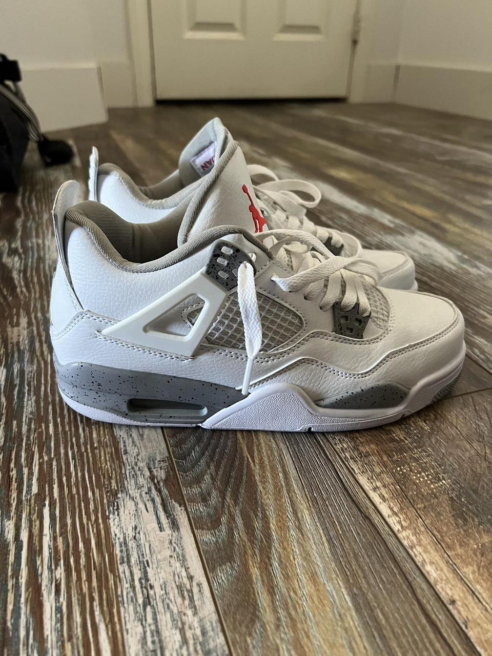 Nike Jordan 4 oreos size 8 slightly worn - Depop