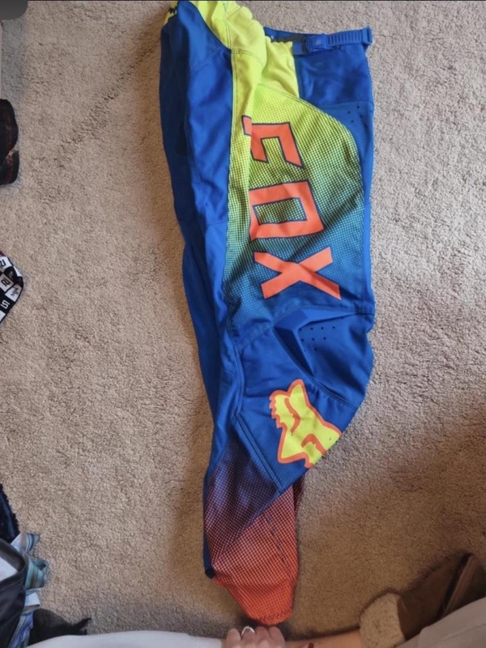 Fox racing bottoms padded - Depop