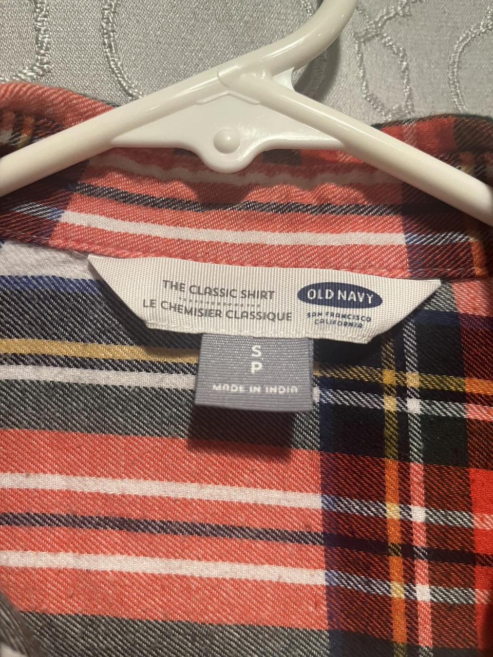 Women’s small Old Navy red and white flannel Gently... - Depop