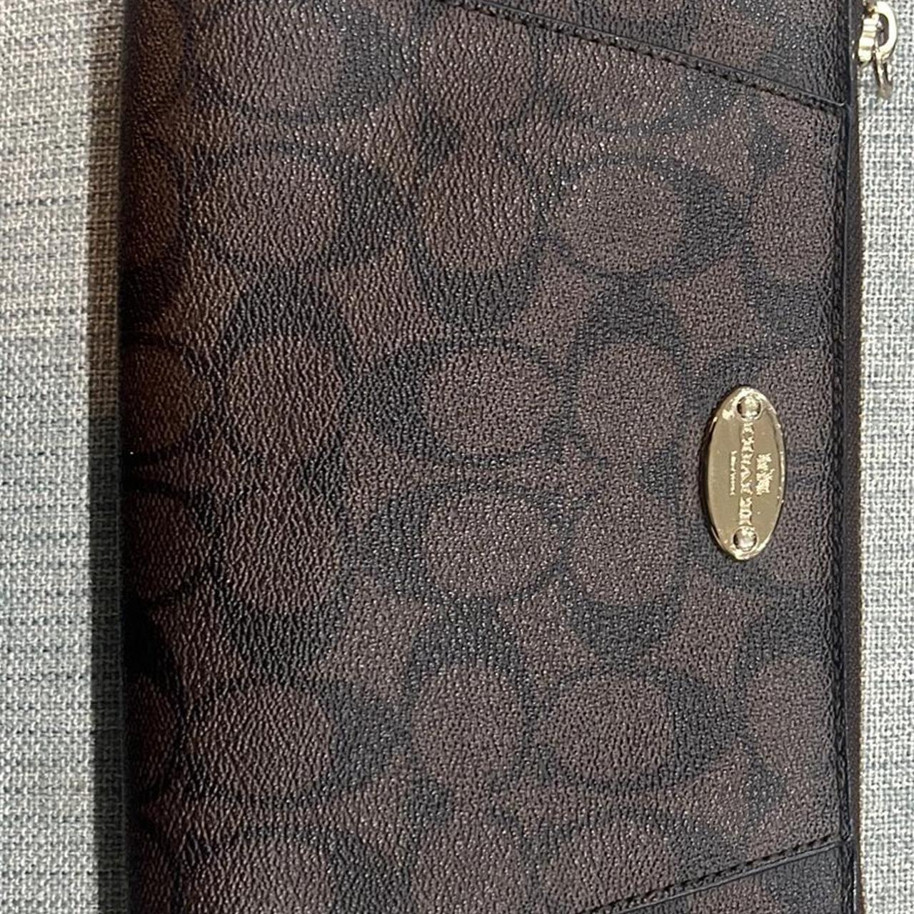 Coach clutch purse pre owned good condition - Depop