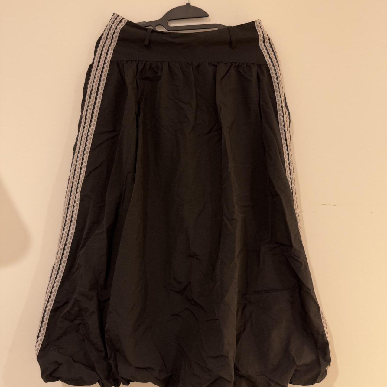 Black maxi balloon skirt with lace on the side • 🩵... | Depop