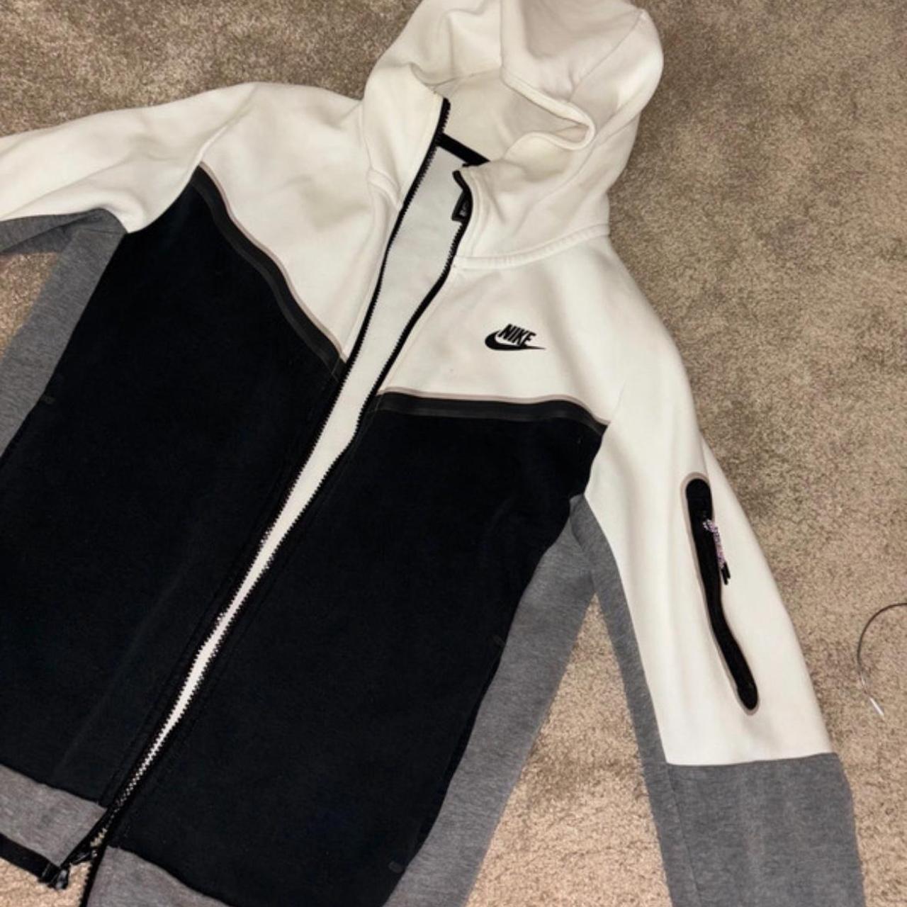 Nike tech hoodie size small mens - Depop