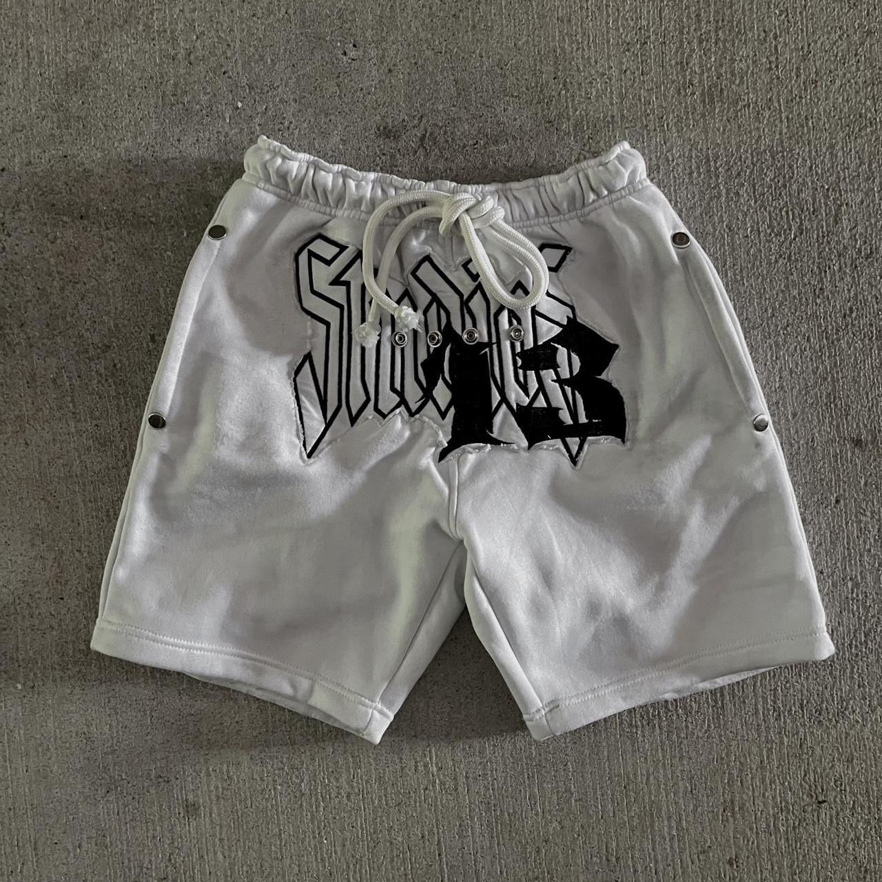 TRUE TO SIZE metal buttons 2 metal pockets 1 back... | Depop