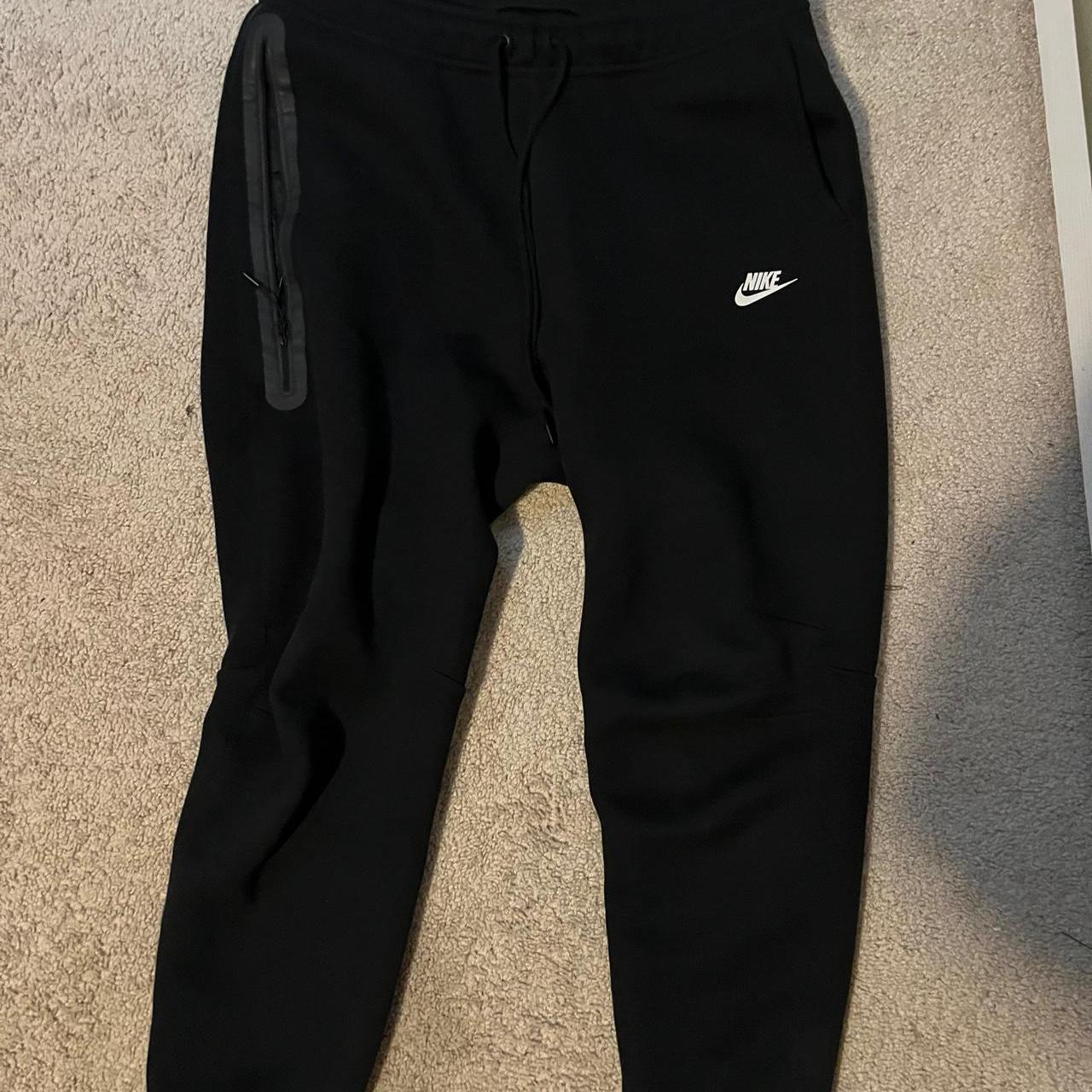 Black Nike tech fleece sweatpants | Depop