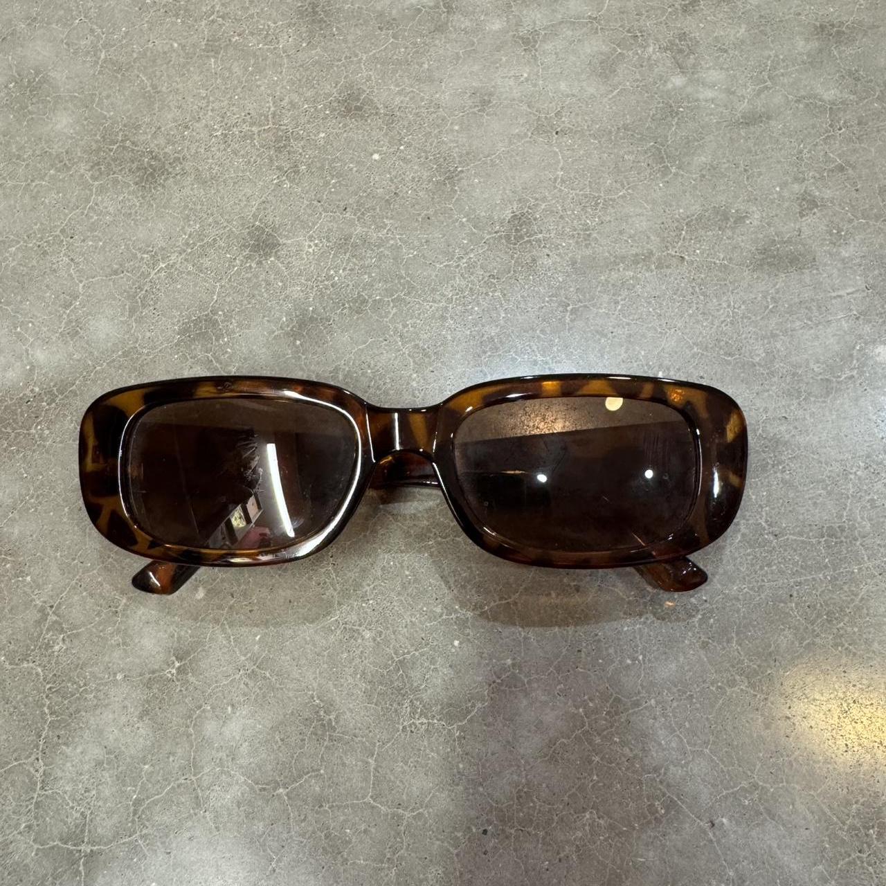 Brown tortoise shell sunglasses with a retro vibe... | Depop