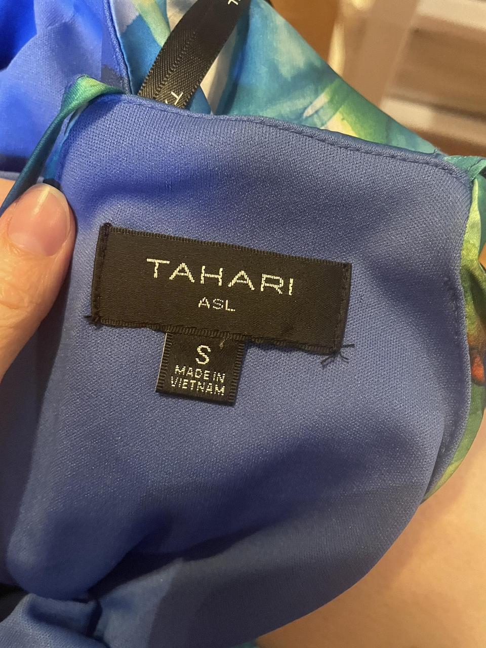 Tahari ASL printed maxi dress blue green outdoor... - Depop