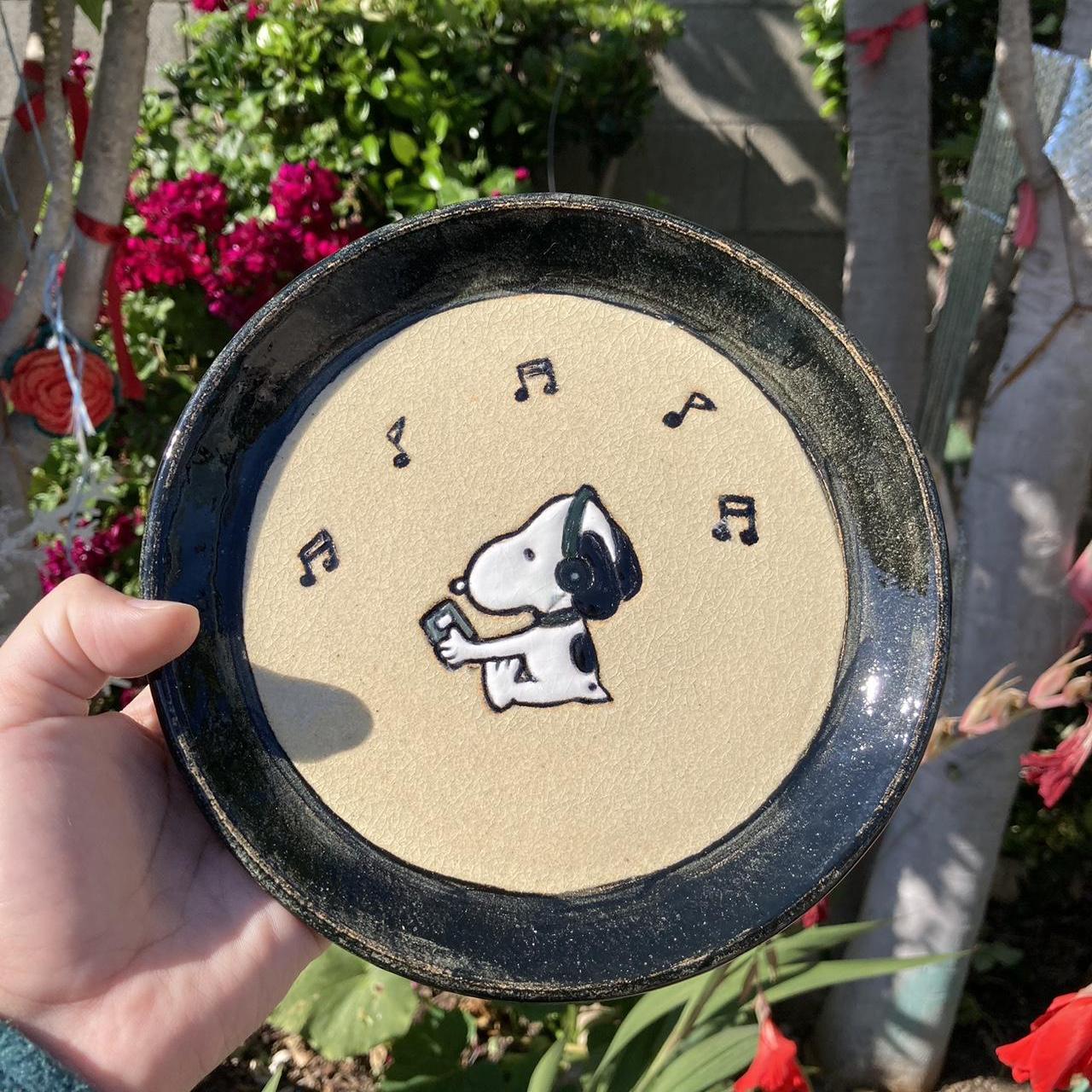 Ceramic Snoopy listening to his iPod Plate!! - Depop