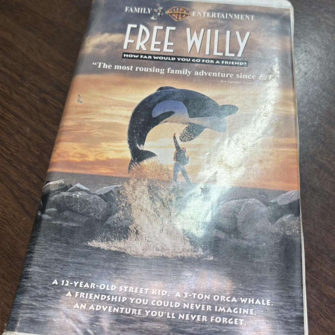 Free Willy VHS tape FREE DOMESTIC SHIPPING 1993... | Depop