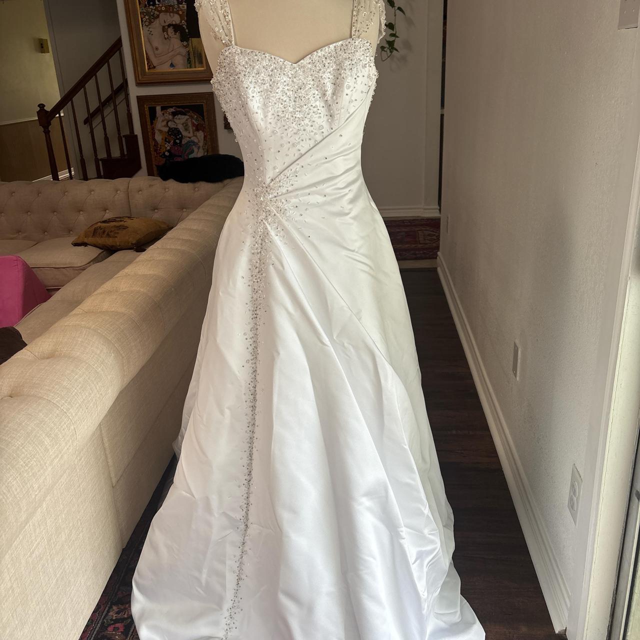 PERFECT CONDITION HAUTE COUTURE BY MAGGIE SOTTERO... | Depop