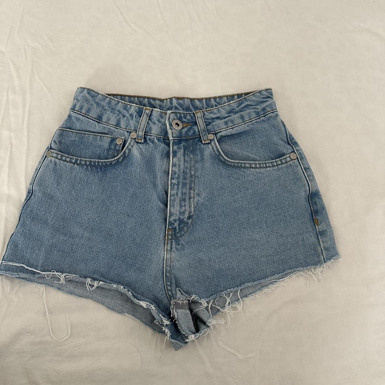 Ragged shorts - Depop