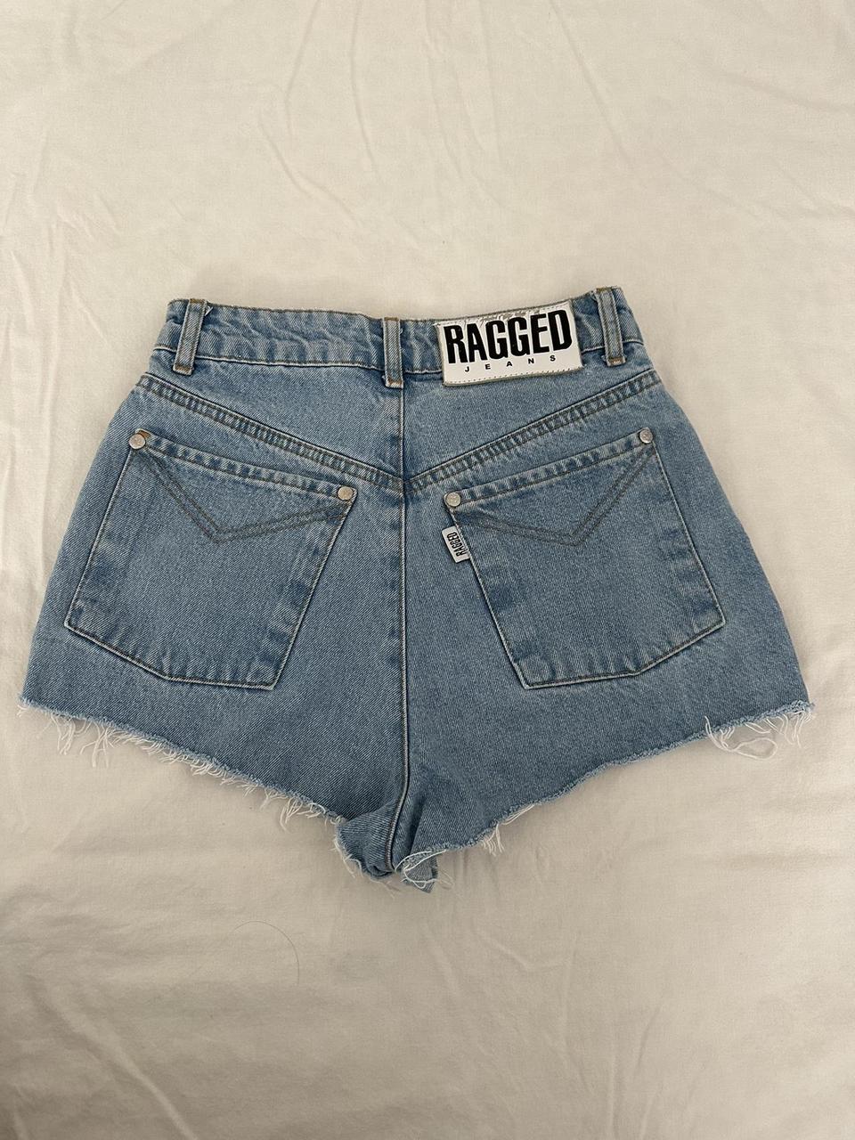 Ragged shorts - Depop